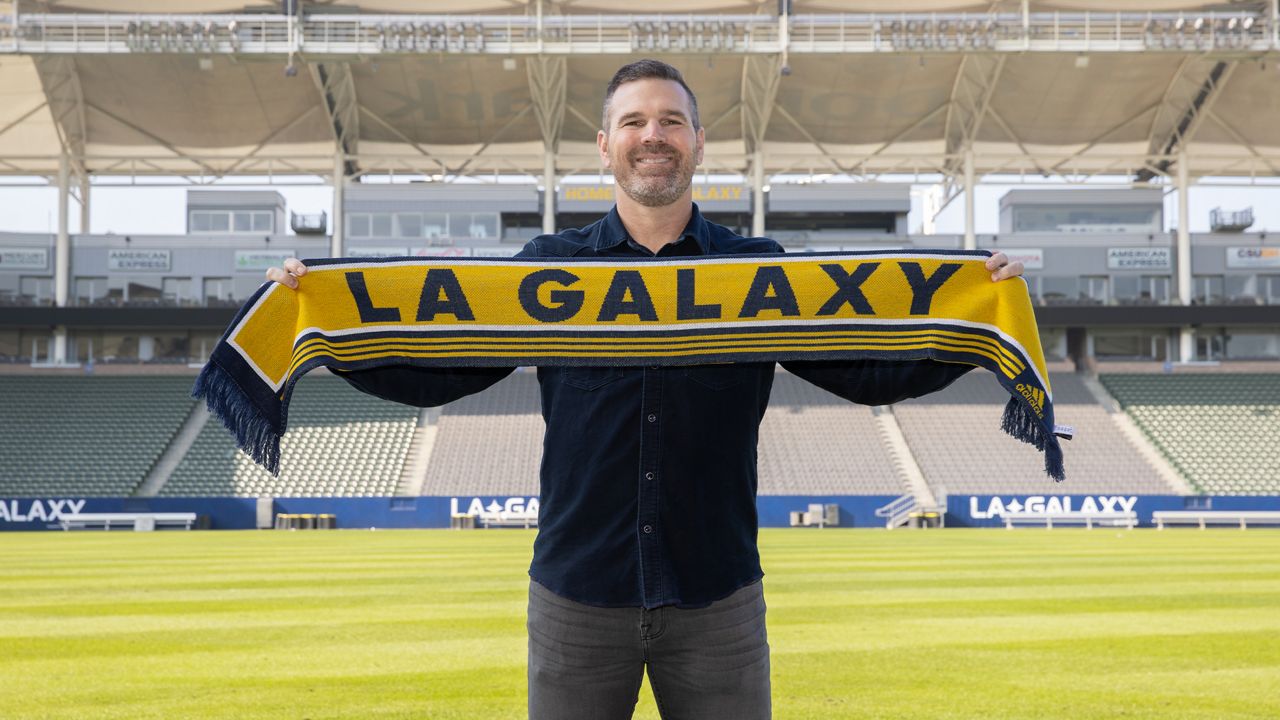 LA Galaxy Name Greg Vanney As Head Coach