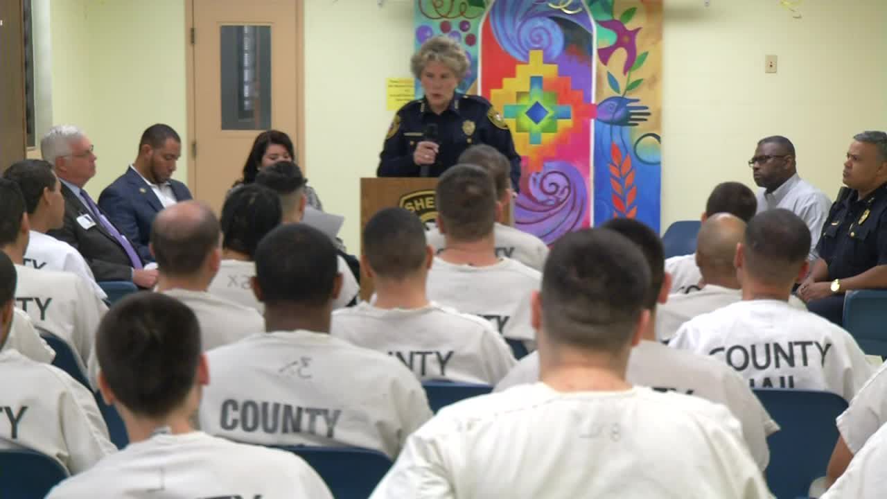 Inmates Study for Second Chance in Community