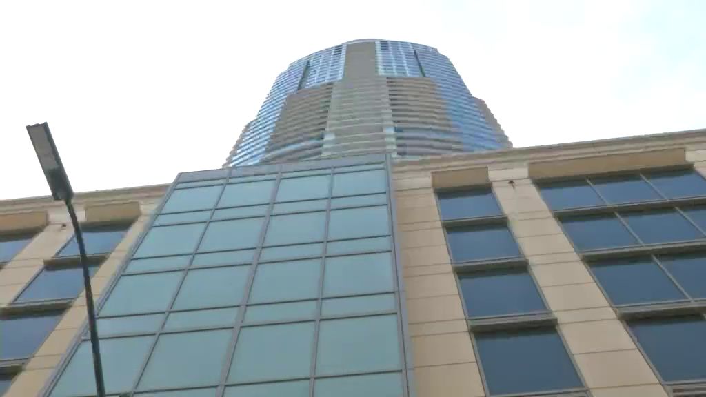 Austonian Skyscraper Glass Mysteriously Shatters; Similar Incident at W ...