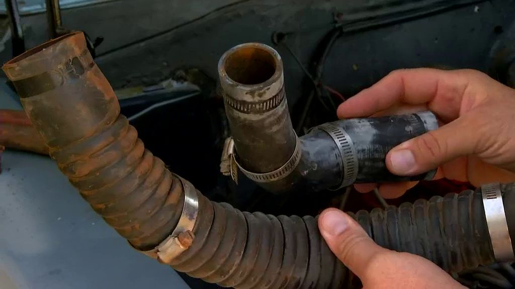 Swapping Out Radiator Hoses