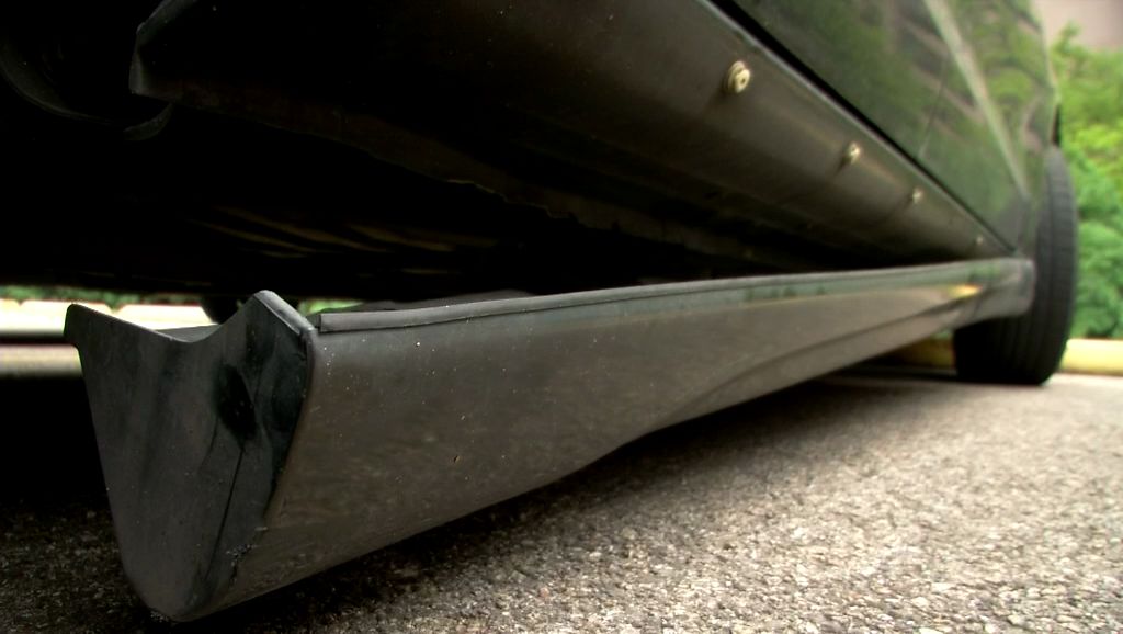 An Easy Fix to Potentially Hazardous Loose Car Panels