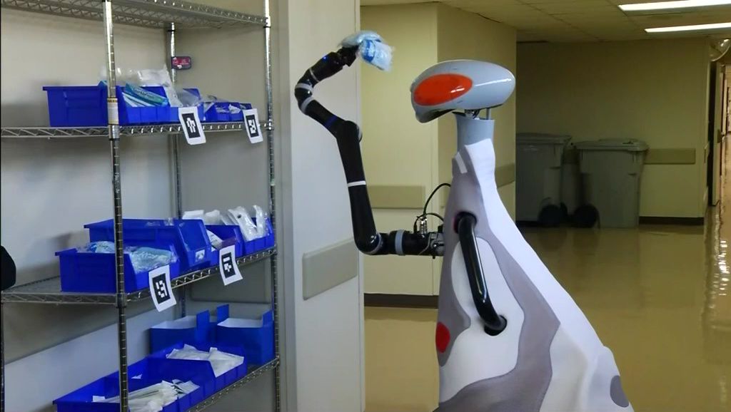 Poli the Robot: Austin Nurses get Closer Look at Future Hospital Assistant