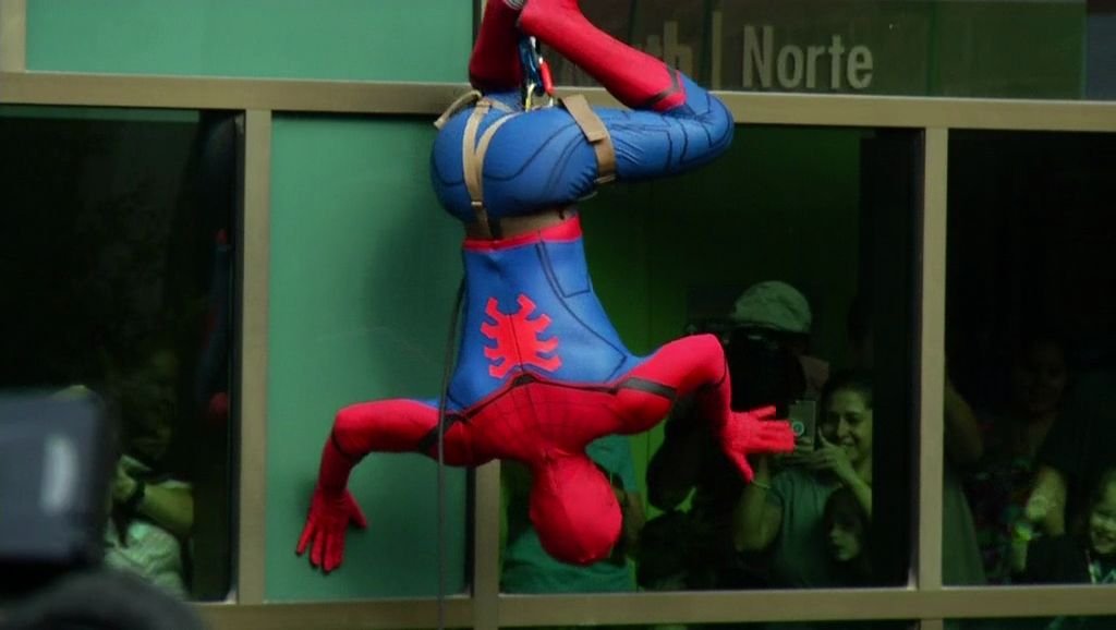Superheroes cheer up kids at Dell Children’s Medical Center