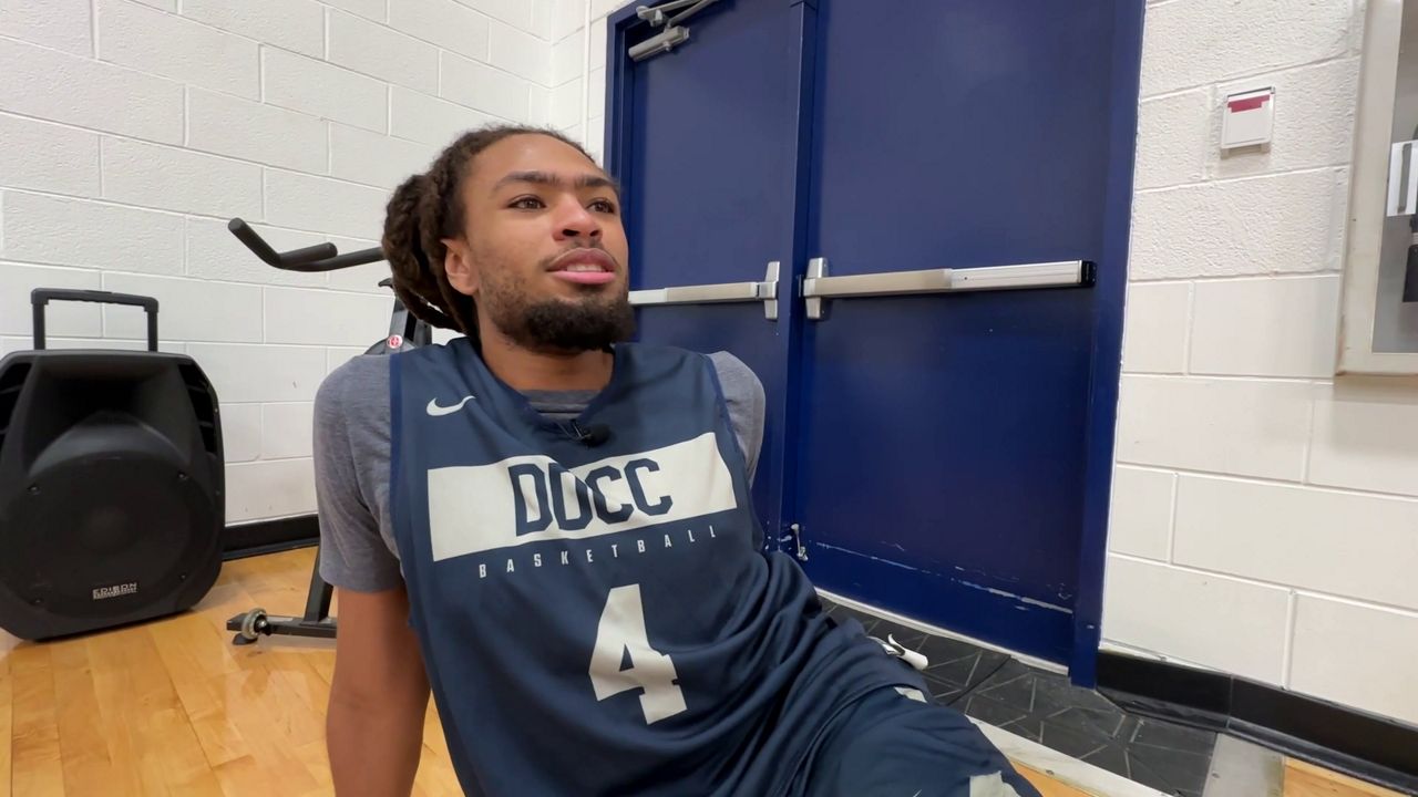 Community brings NIL deals to DDCC Basketball Team