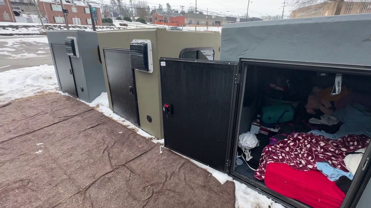 Nonprofit uses warming pods to help with cold