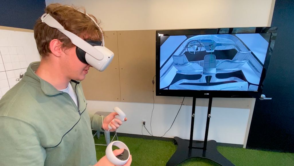 Cedarville University students innovate, design with VR