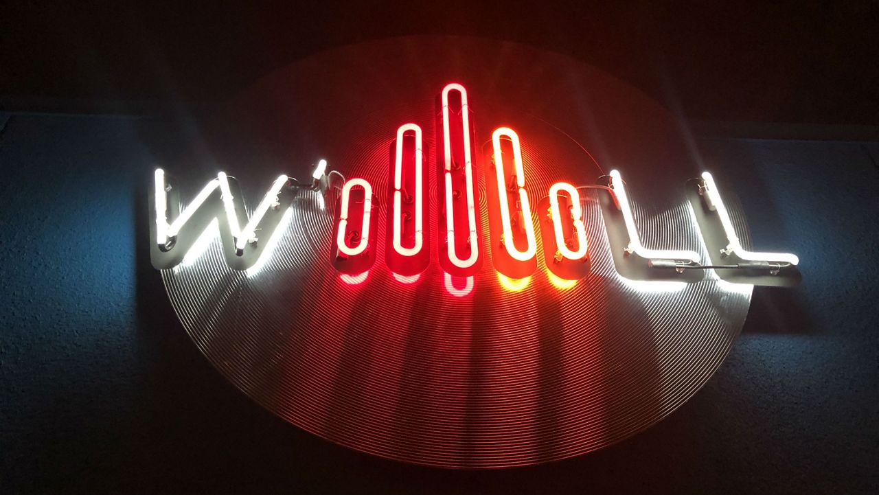 Local Artist Launches Charity Campaign by Building a “W'ALL”