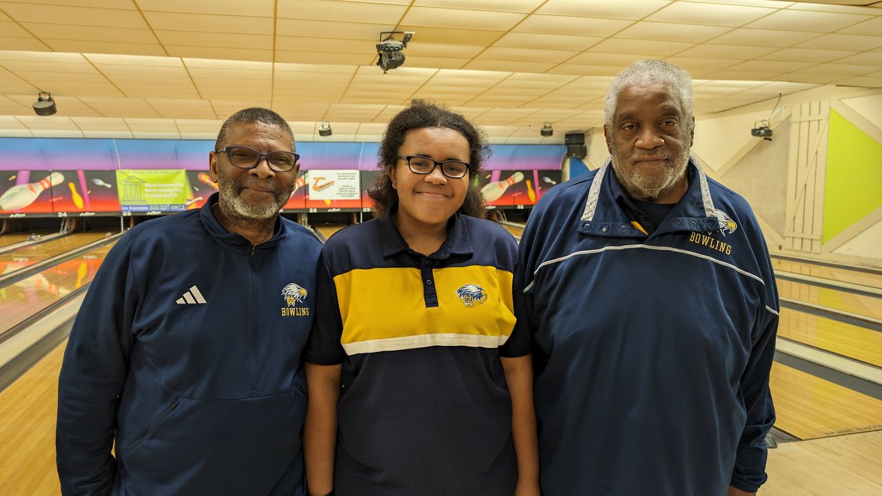 Walnut Hills HS bowler is 4th generation to compete