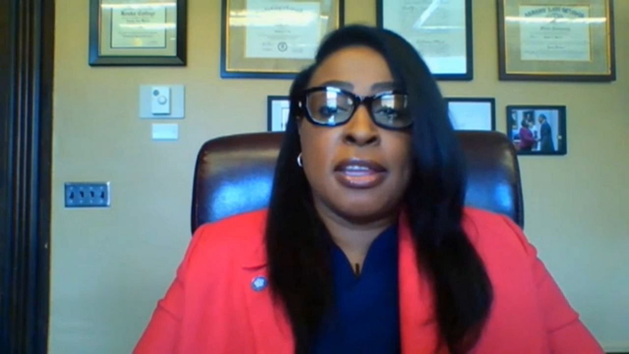 Mayor Warren Credits Gov. Cuomo for Sending Backup to Rochester After ...