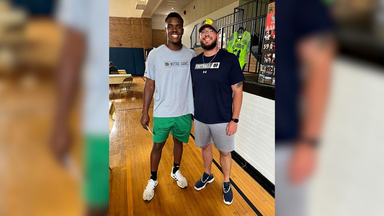 Wayne celebrates alumni representing Notre Dame football