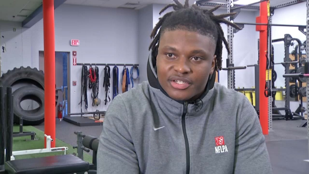 Jamir Jones Getting Ready for Next Football Chapter