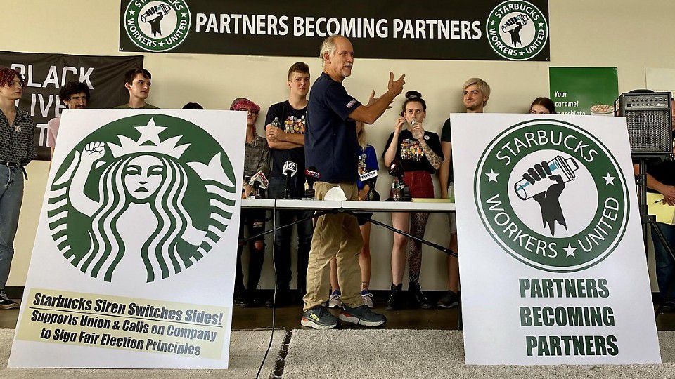 State and Local Politicians Back Starbucks Unionization Efforts