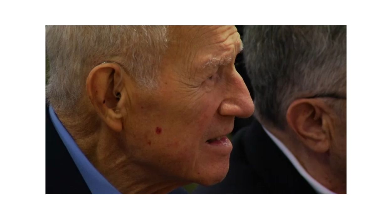 Senator Bill Larkin Says Farewell