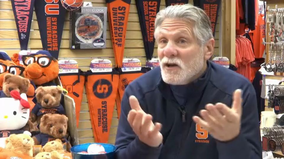 SU Football Returns to Top 25