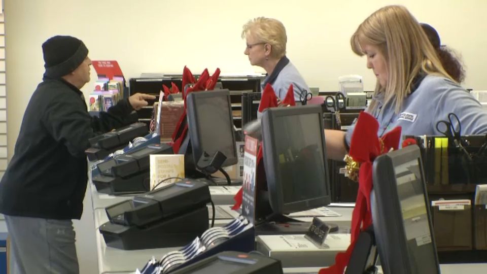 USPS Locations Open on Sundays for the Holidays