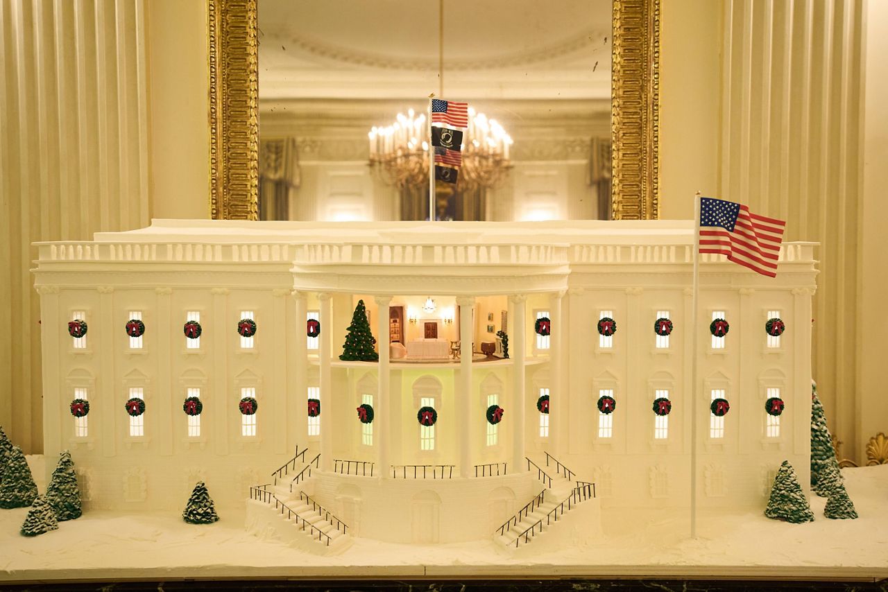 Melania Trump unveils White House Christmas decorations
