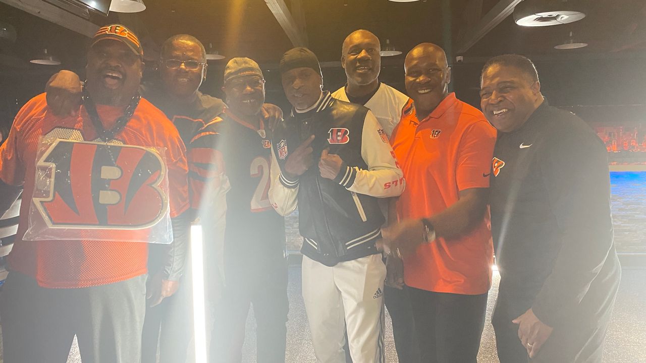 Former Bengals remake 'Who Dey" music video