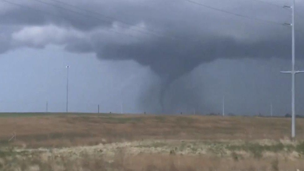 How technology plays a major role in forecasting tornadoes