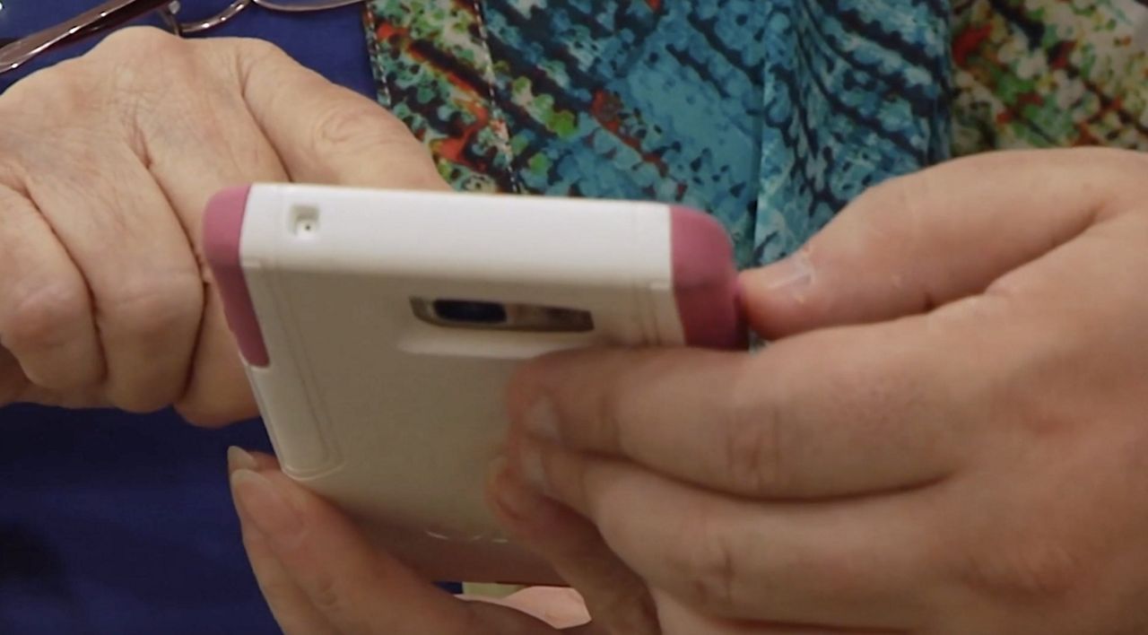 Experts warn of bank account scam