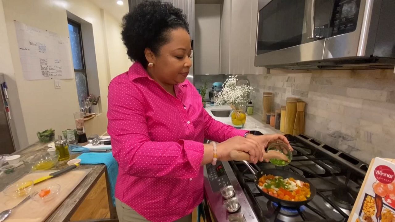 Holocaust survivors get free meals via home delivery service