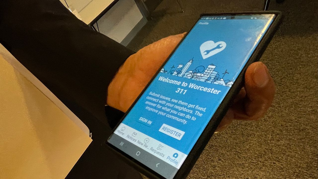 Worcester looks to expand mobile 311 service