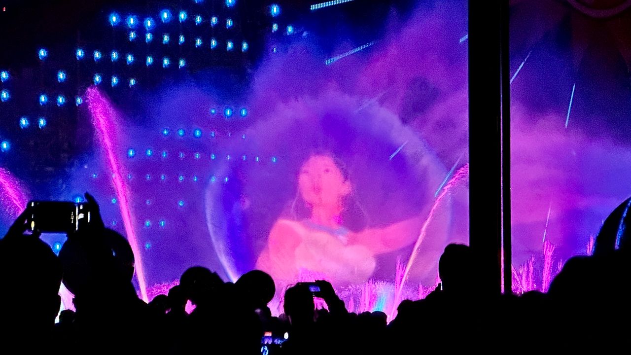 New 'World of Color — One' at Disney California Adventure