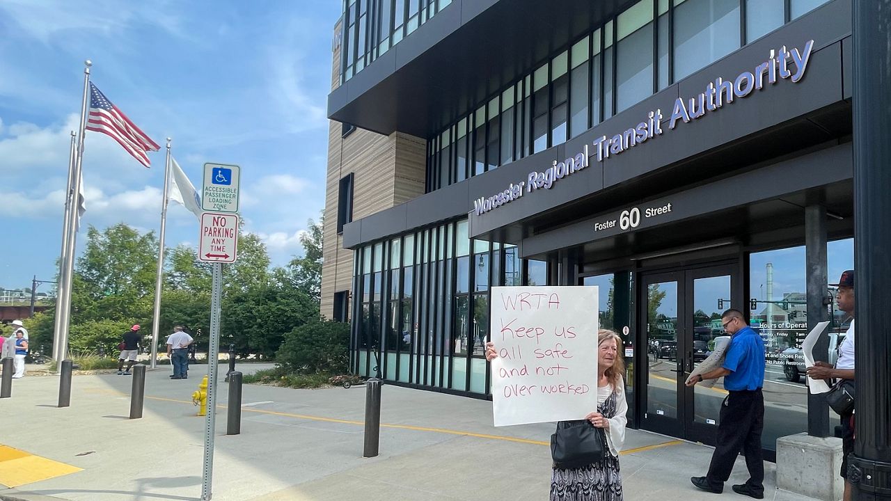 WRTA drivers continue picket, asking for more staffing