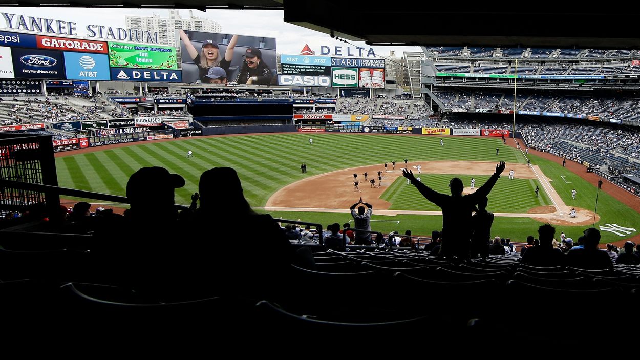 Yankee radio broadcaster, industry pioneer Suzyn Waldman