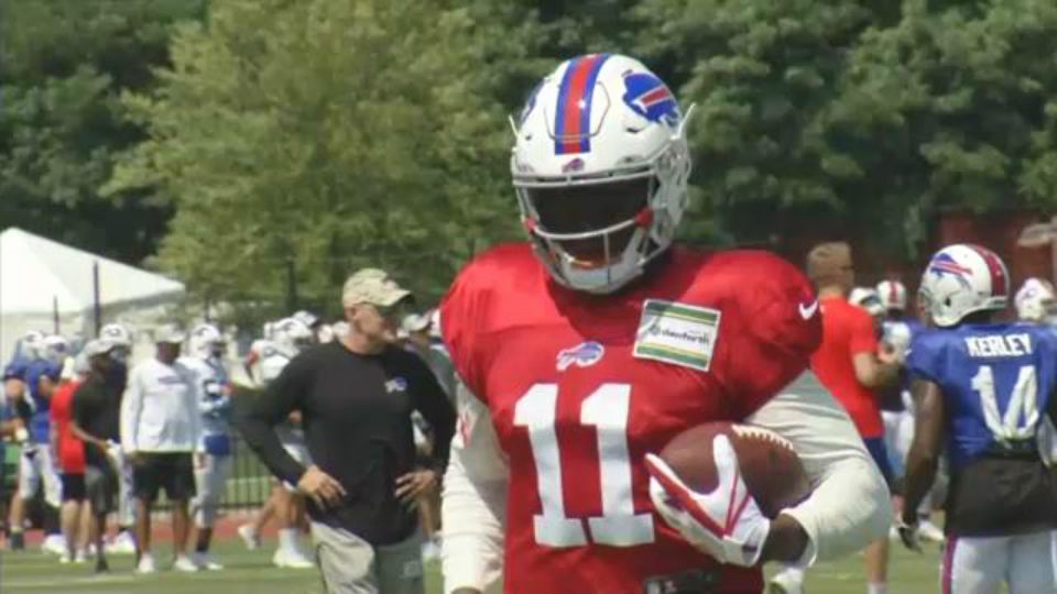 Zay Jones returns to practice at Bills Camp