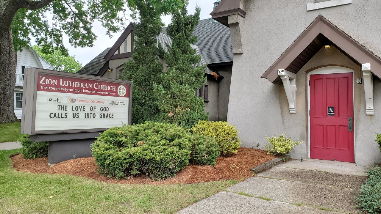Homeless shelter approved at Worcester church