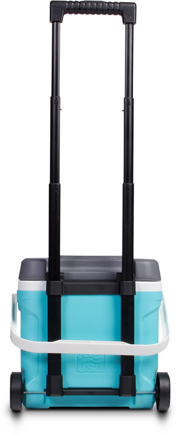 Igloo 16 qt Latitude Roller Cooler | Academy