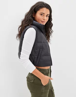 AE Cropped Reversible Puffer Vest
