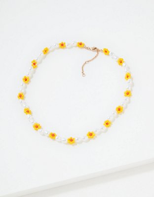 AEO Daisy + Pearl Necklace | American Eagle