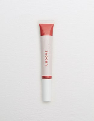 Undone Lip Life