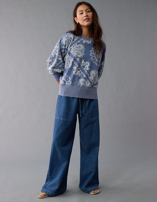 AE Big Hug Crew Neck Sweatshirt