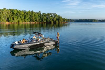 Heyday® WTSurf Boat - 23 Foot Family Wake Surfing Boats for Sale