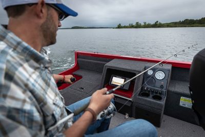 Crestliner 1650 Pro Tiller | 16 Foot Aluminum Tiller Boat