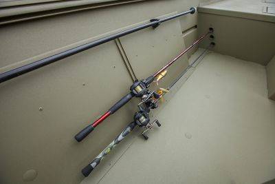 Crestliner 1660 Retriever FCC | Shallow Water Tunnel Hull Jet Boat