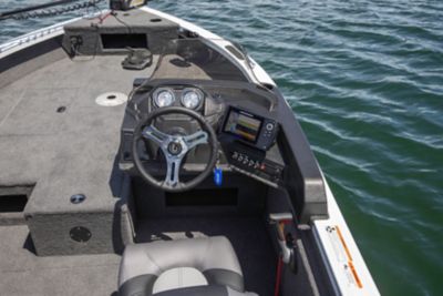 Crestliner Fishing Boats | 1750 Fish Hawk Walkthrough