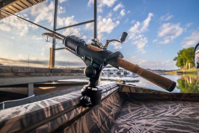 Crestliner 1860 Retriever Jon | 18 ft All Welded Aluminum Jon Boat