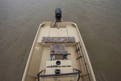 Crestliner 1870 Retriever FCC |18' Aluminum Tunnel Hull Fishing Boat