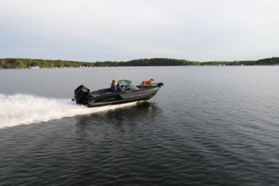 Lund® Fiberglass Boats - Pro V GL 189 Tournament Fishing Boats