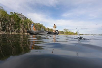 Lund® Fiberglass Boats - Pro V GL 189 Tournament Fishing Boats