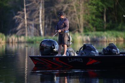 Lund® Renegade 1975 - 19 Foot Mod V Bass and Crappie Fishing Boat