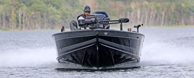Lund® Pro Guide 2075 - 20 Foot Tiller Drive Walleye Fishing Boat