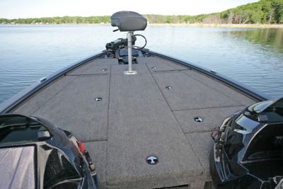 Lund® Pro V Musky 2075 - 20 Foot Aluminum Fishing Boat for Muskie