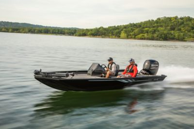 Crestliner XFC 189 | Aluminum Bass & Crappie Fishing Boat