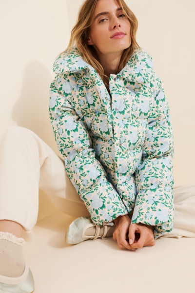 Small Roses Short Puffer Jacket | Nuuly