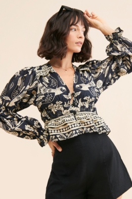 Graphic Floral top | Nuuly