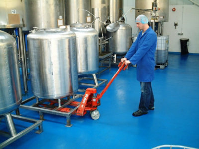 Edible Oil Facility Installed with Tough Resin Floor